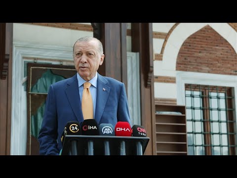 CUMHURBAŞKANIMIZ CUMA SONRASI AÇIKLAMALARDA BULUNDU