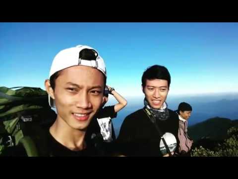 Madam naik gunung