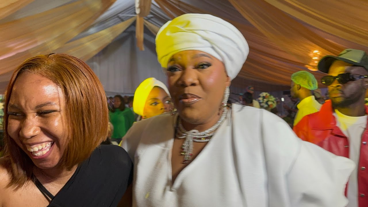 TOYIN ABRAHAM GREETS FAITHIA BALOGUN AS BIG SAM HOLDS MOTHER’S BURIAL ...