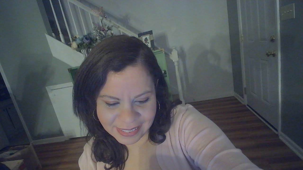 Frida Sofia vs Michelle Salas - YouTube