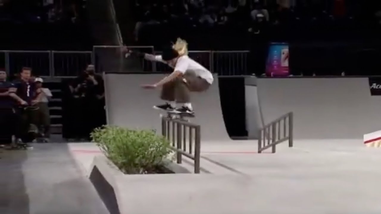 13 Year Old Chloe Covell Women SLS Chicago 2023 - YouTube