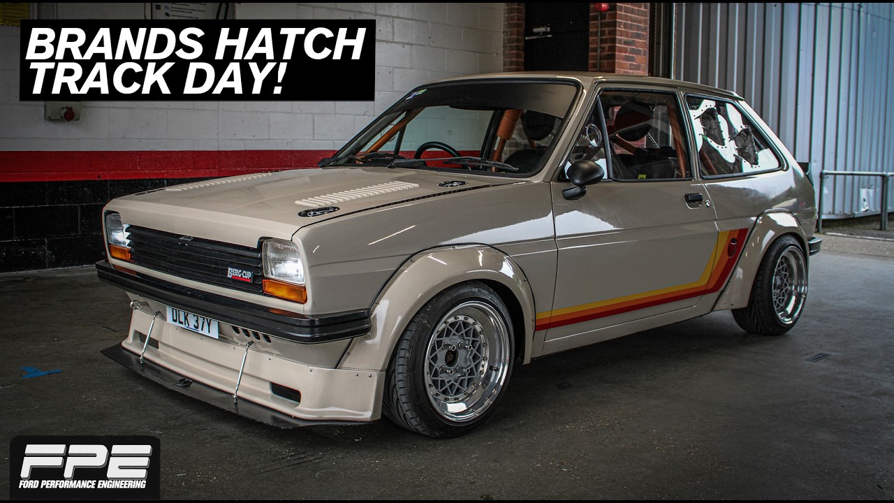 BIG 'CHOO CHOO' TURBO NOISES around Brands Hatch... in the wet!!! - YouTube
