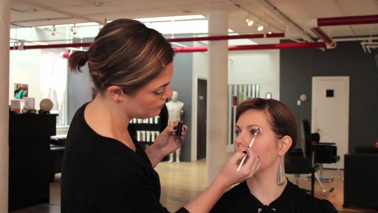 How to Do Makeup for Formal Events : Using Makeup - YouTube
