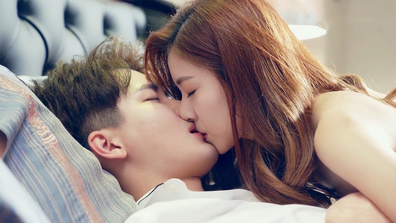 🪄Heartbroken! CEO mistook the scheming woman for a girl and kissed her ...