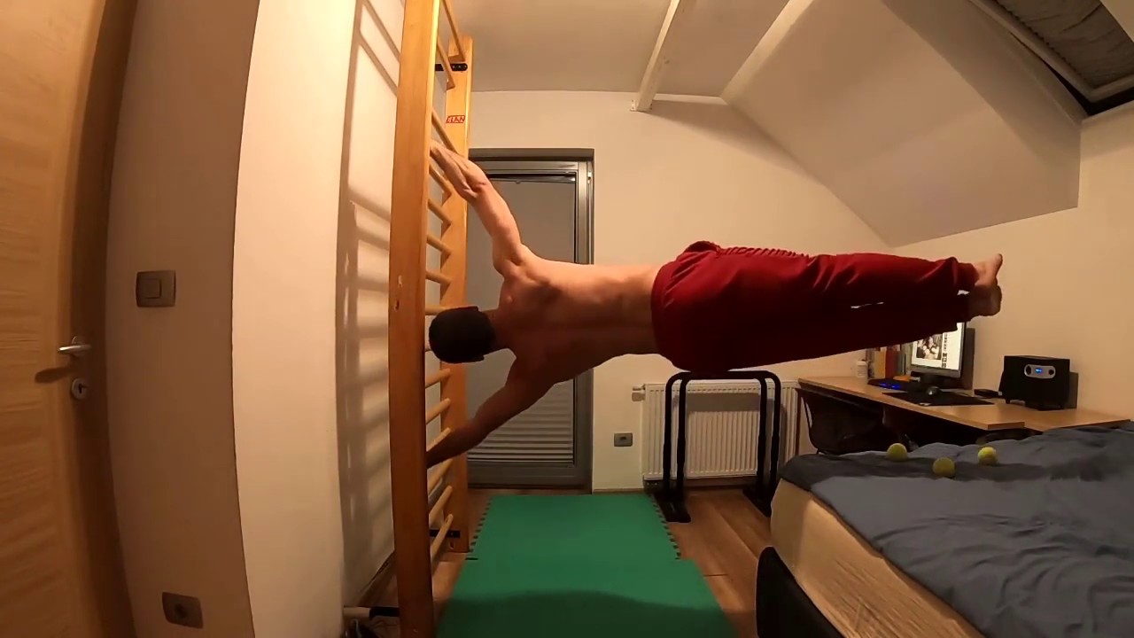 HUMAN FLAG PULL UPS - YouTube