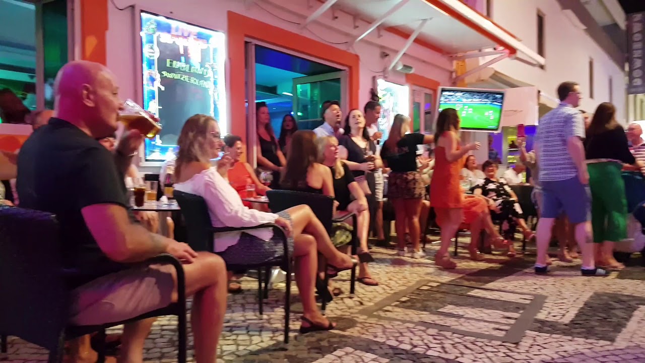 Albufeira by night sept. 2018 - YouTube