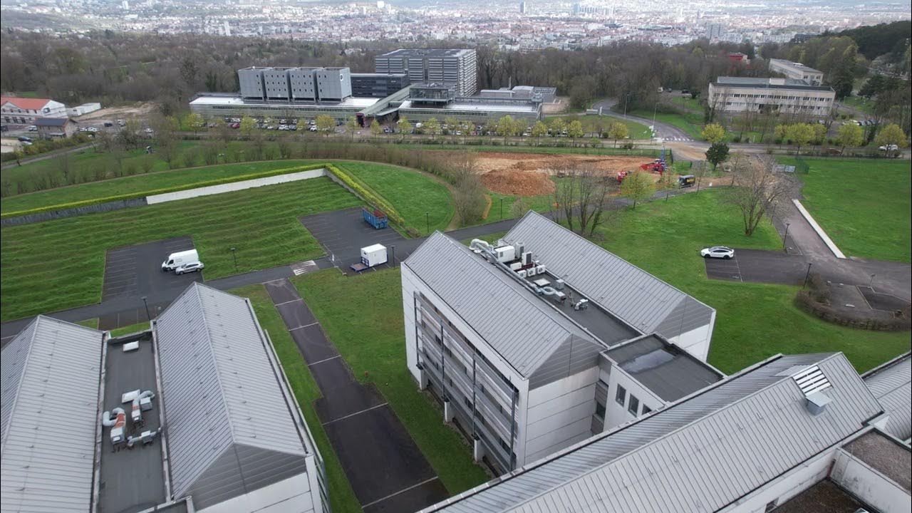 [Vue aérienne] L'ENSG se dote d'une nouvelle plateforme pédagogique ! - YouTube