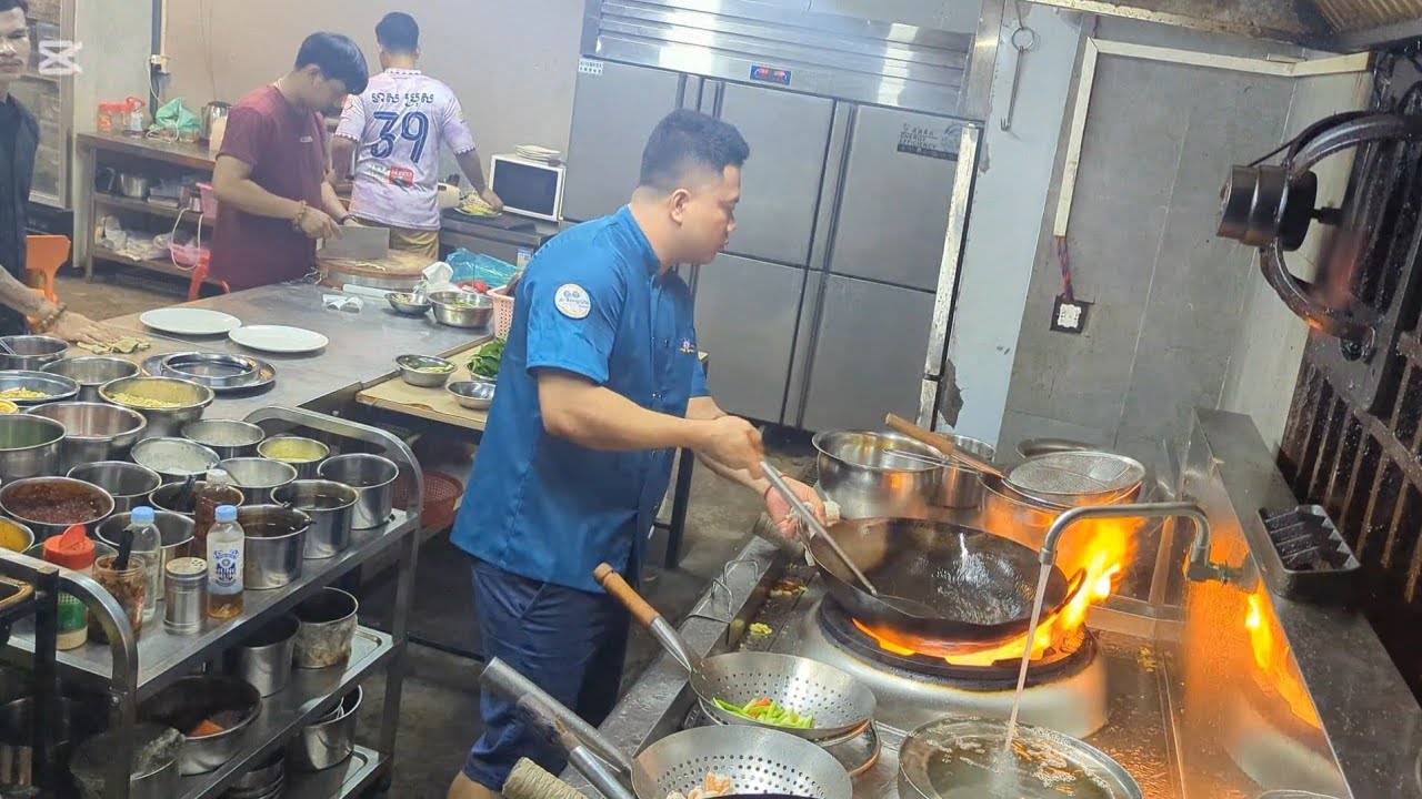 Show skill Cooking Chinese food in restaurant with customer service ...