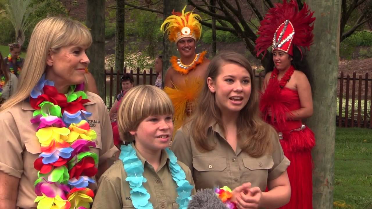 Bindi’s Island opens at Australia Zoo with a tropical party! - YouTube