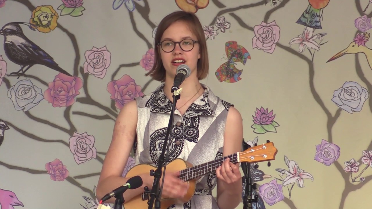 Elsi Sloan - YouTube