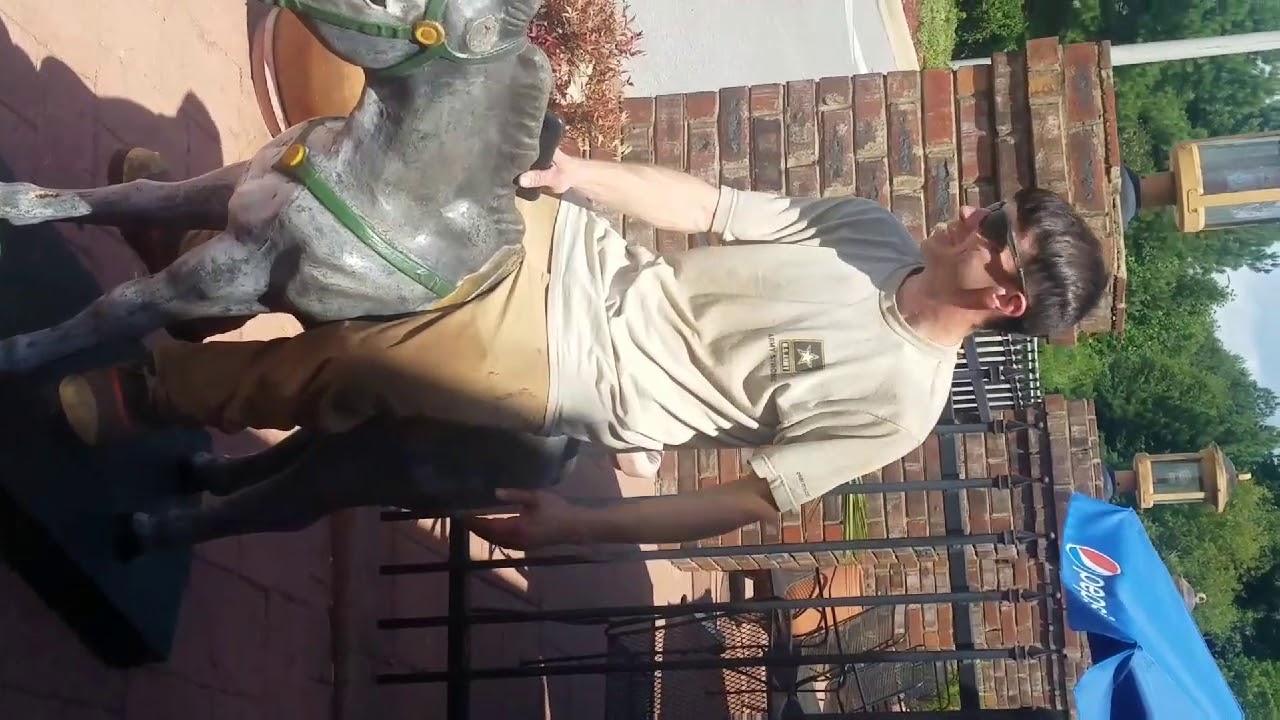 RednecK Rides The Steel Donkey #rolltide # Alabama #donkeyshow - YouTube