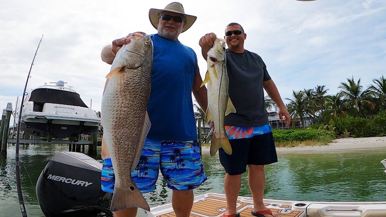 Dock Fishing | Red Fish and Snook | I take friends out for their first ...