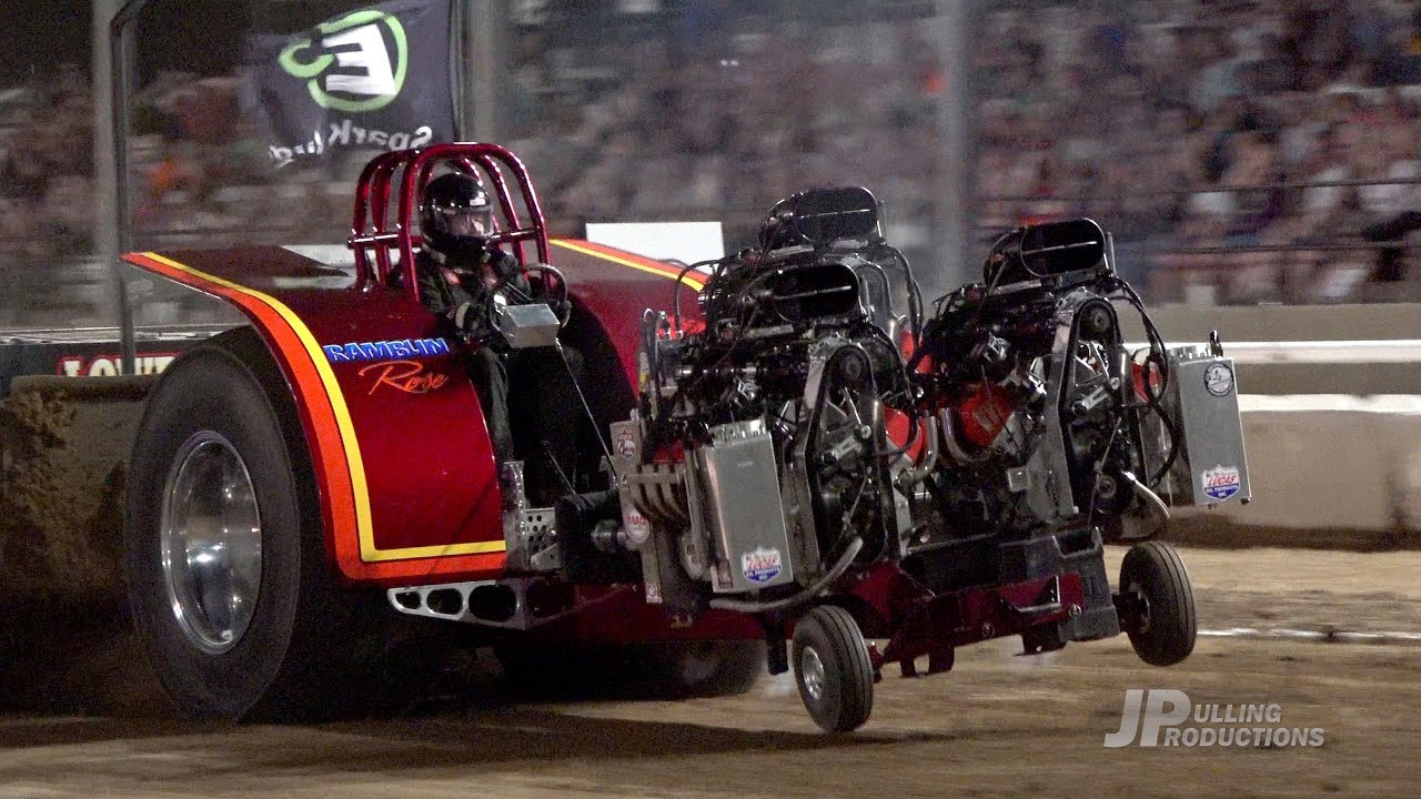 Super Modified Tractors pulling in Salem, IL - Pro Pulling League ...