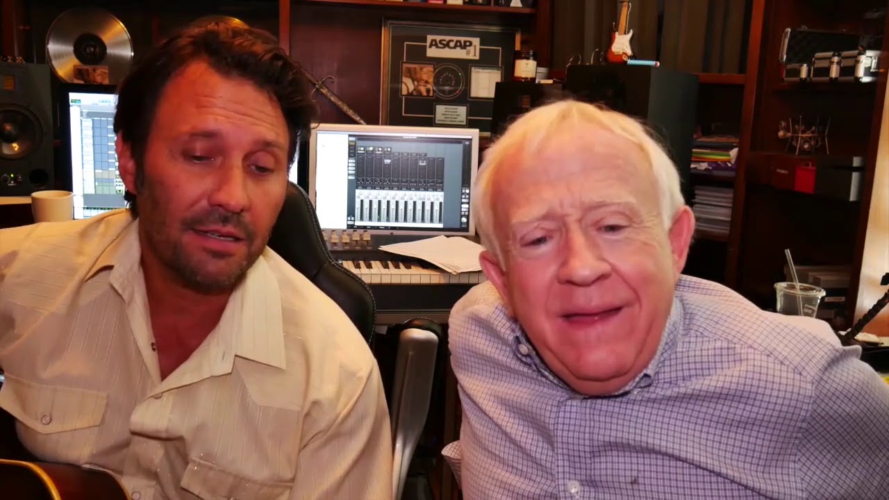 Travis Howard and Leslie Jordan Sing Amazing Grace and Honor National ...