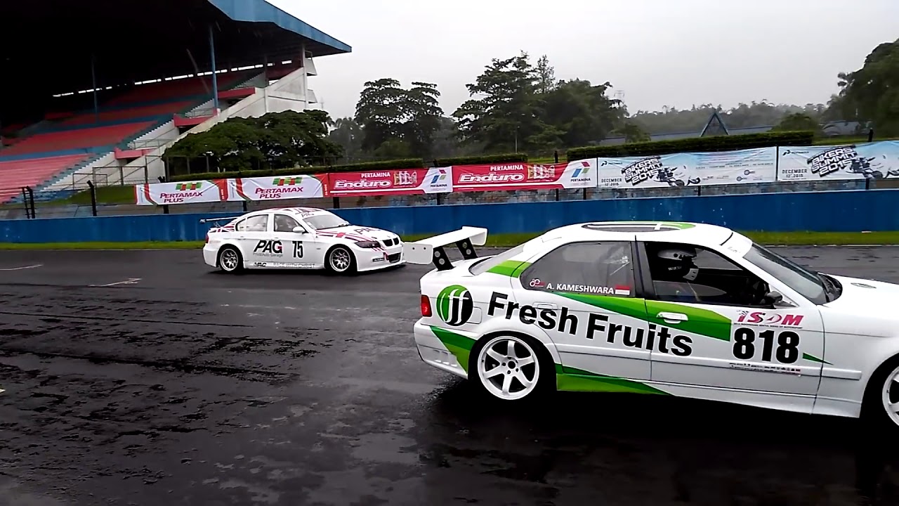 Balapan circuit sentul indonesia zaman dulu - YouTube