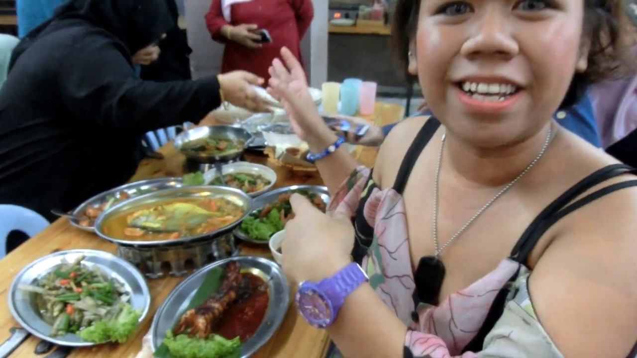Restoran Sisik , Bandar Botanic - YouTube
