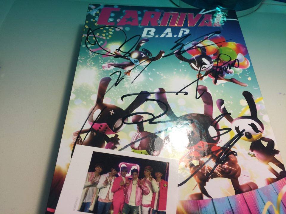 Unboxing KPOP Haul PT.9: MWAVE Signed BAP Carnival (Special Ver.) - YouTube