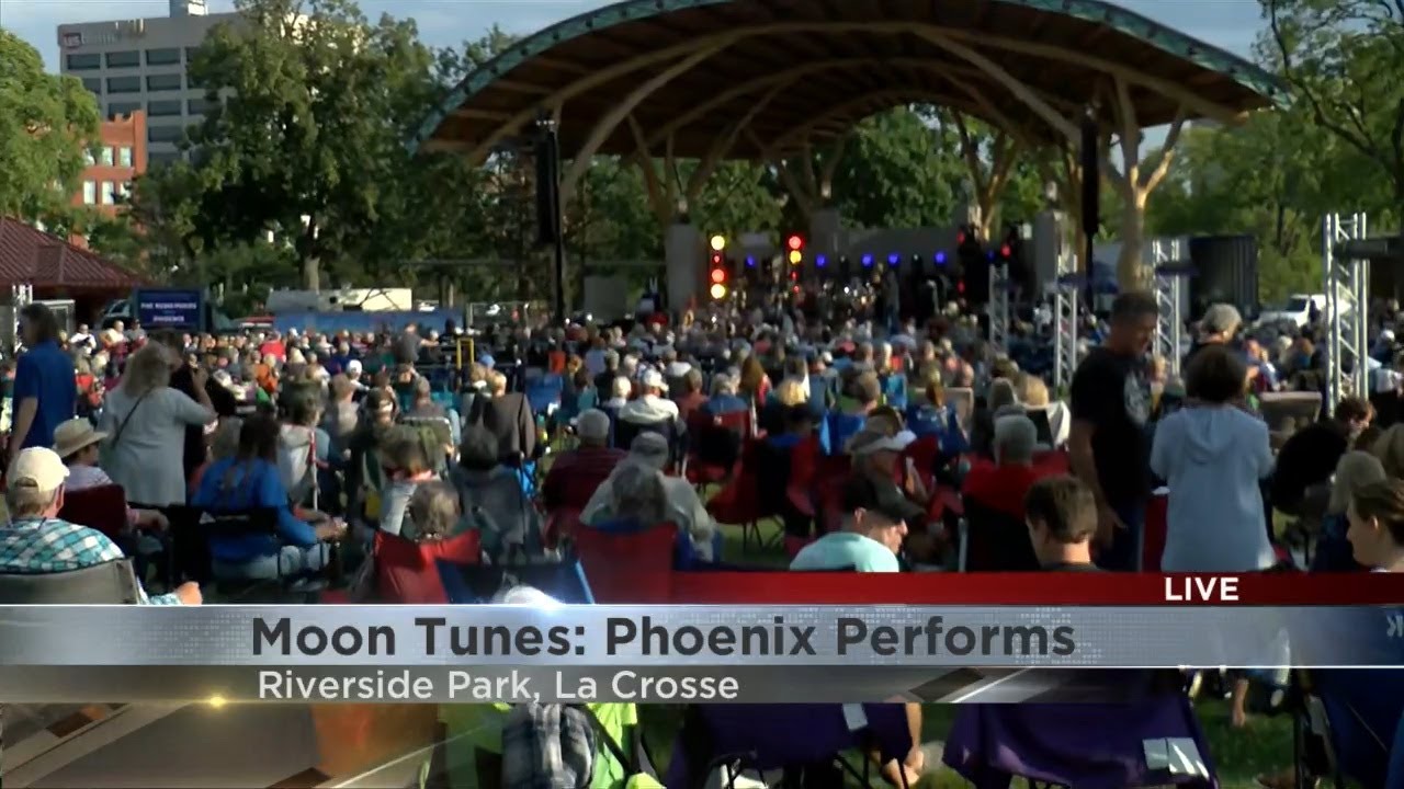 Big crowd comes out to enjoy Moon Tunes - YouTube