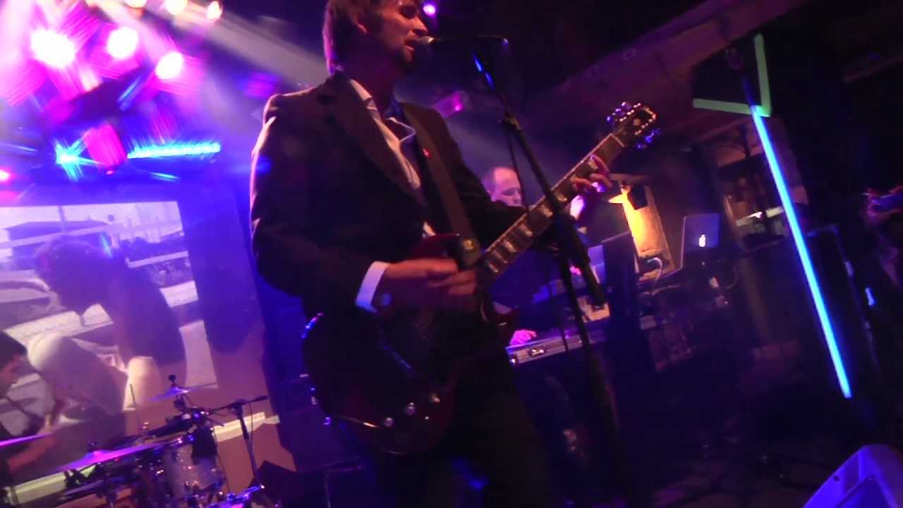 LOVECAT live - Seventeen (B72, Vienna) - YouTube