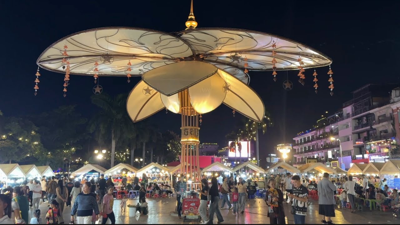 Chaktomuk Walk Street on Weekends in Phnom Penh, Cambodia - YouTube