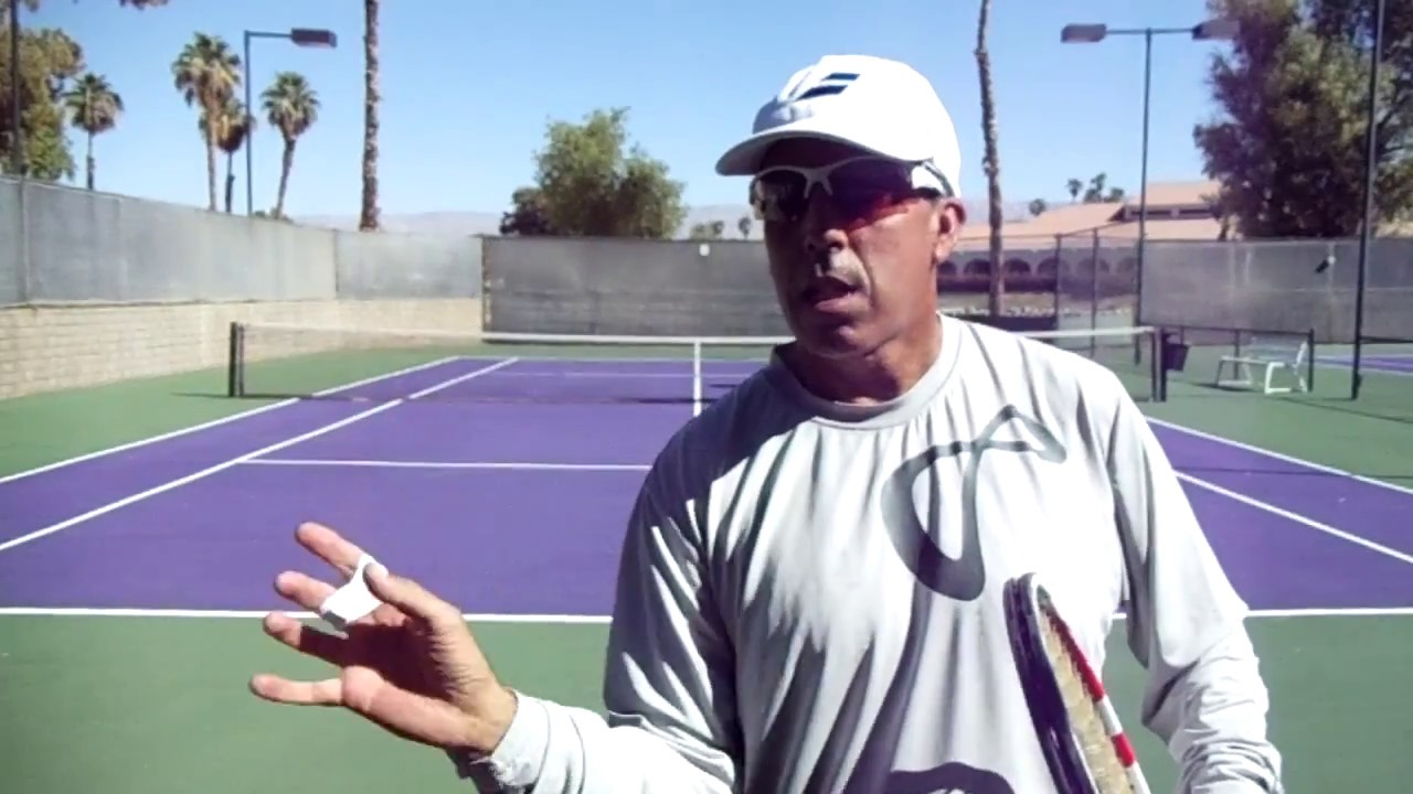 Easy steps to master the "Slice Forehand" - YouTube