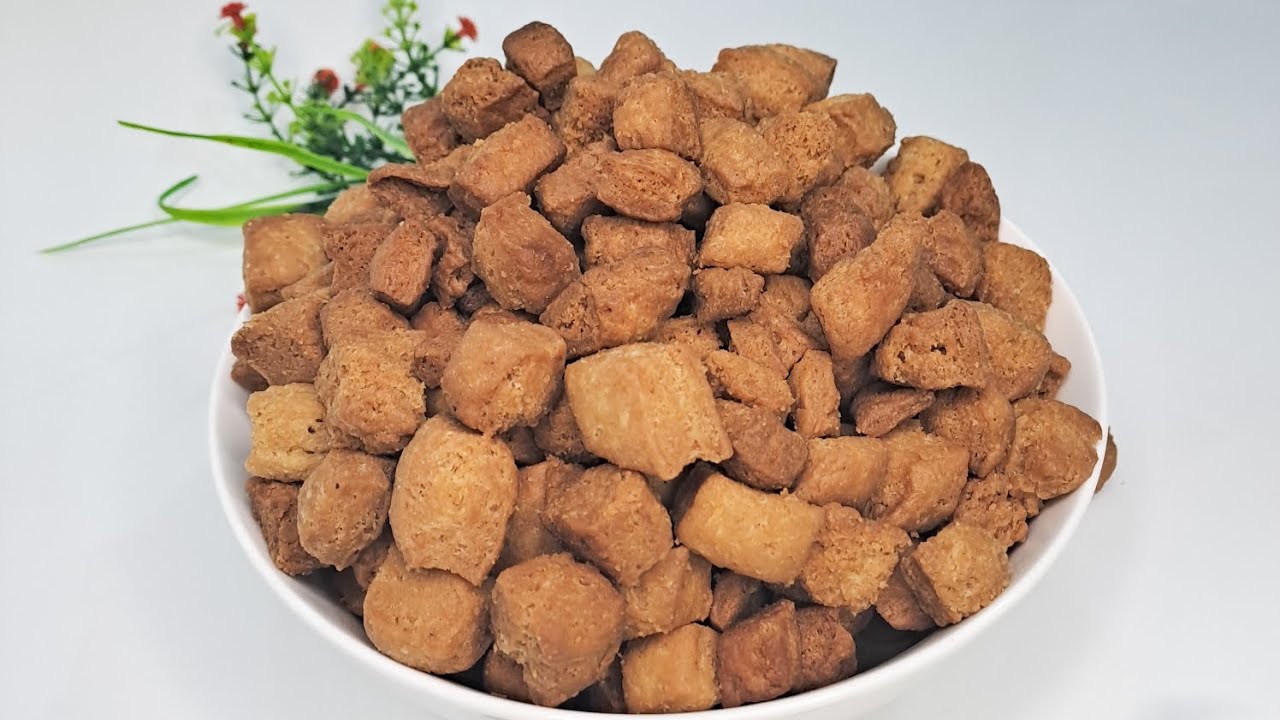 HOW TO MAKE NIGERIAN CHIN CHIN//NIGERIAN CHIN CHIN RECIPE - YouTube