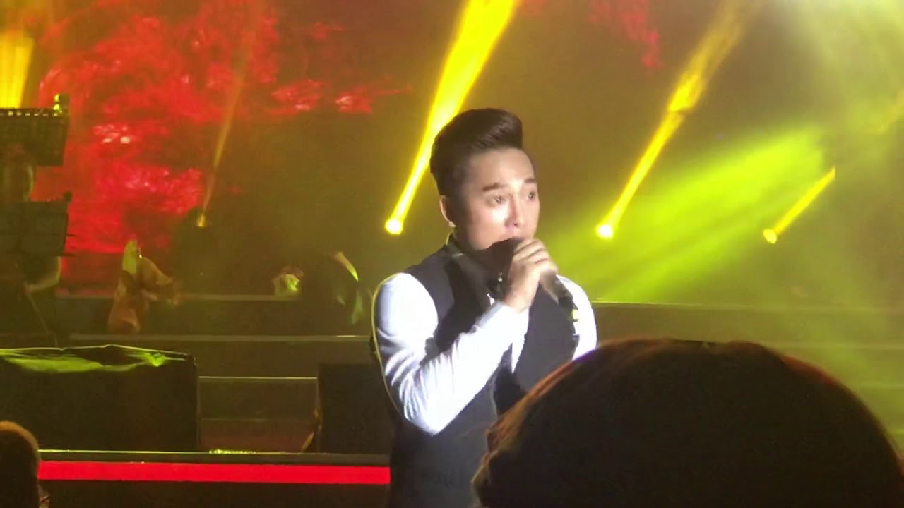 Châu Khải Phong live ngắm hoa lệ rơi - YouTube