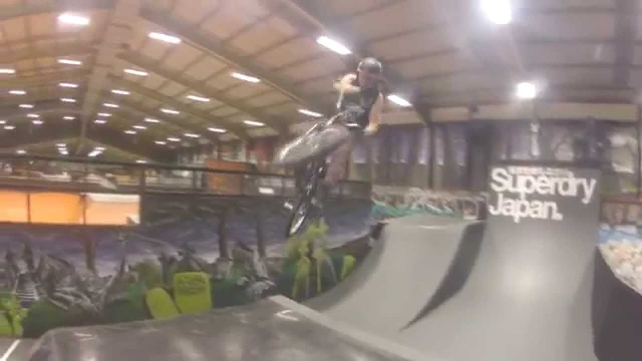 Rush Skatepark - Resi Session - YouTube