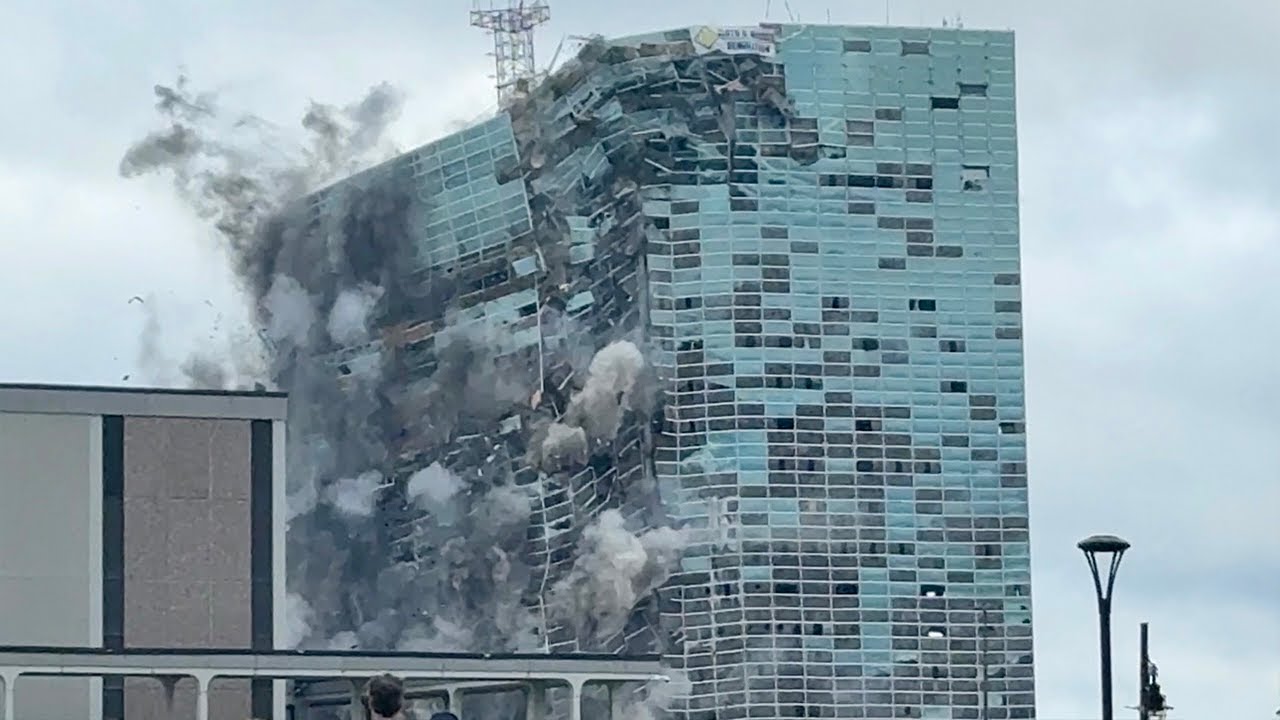 Capital One Tower Implosion | Hurricane Damaged Louisiana Skyscraper ...
