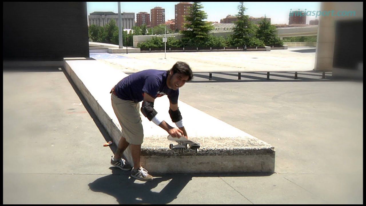 Skateboard 16. Trucos slide y grind - YouTube