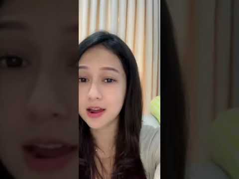 Melon tante suka bapak berkumis tipis