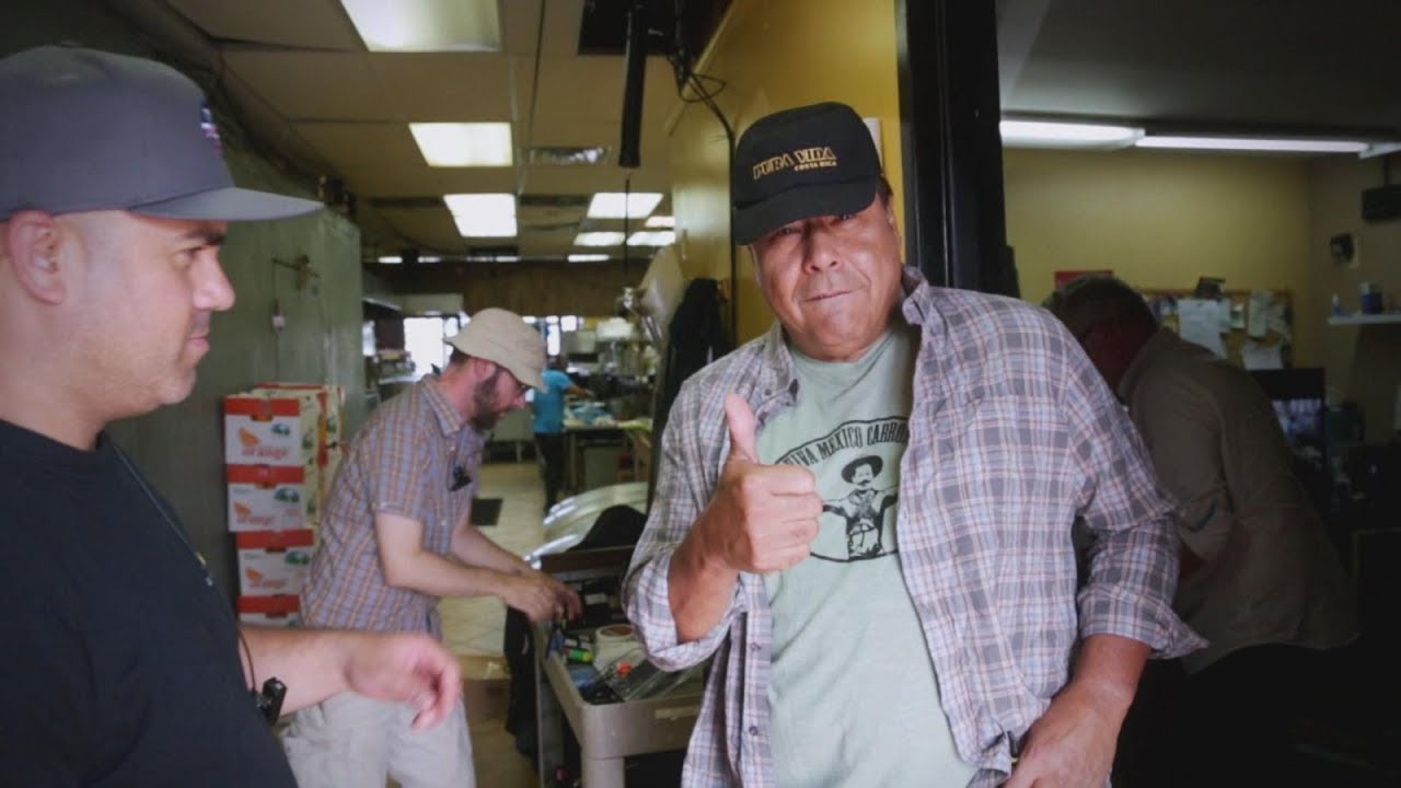 Latino day laborers: Remarkable reactions - YouTube