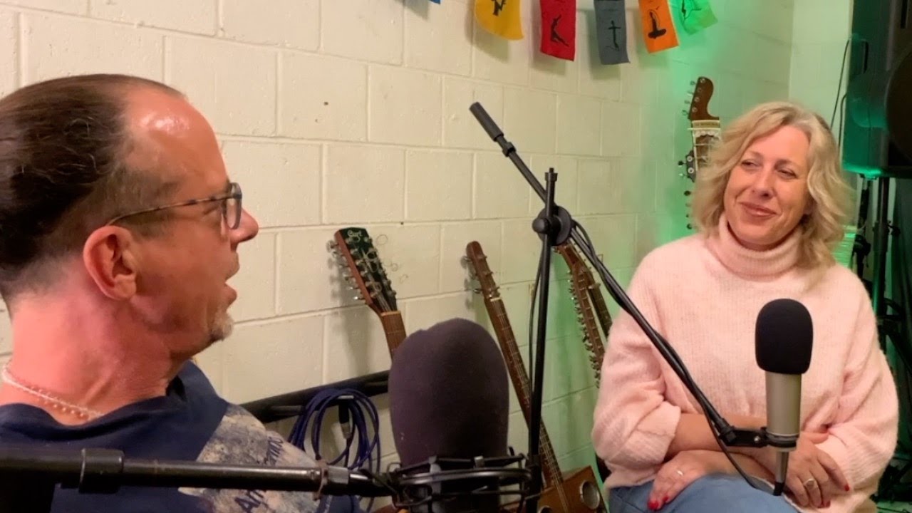 Addiction Specialist Janine Elliott - YouTube