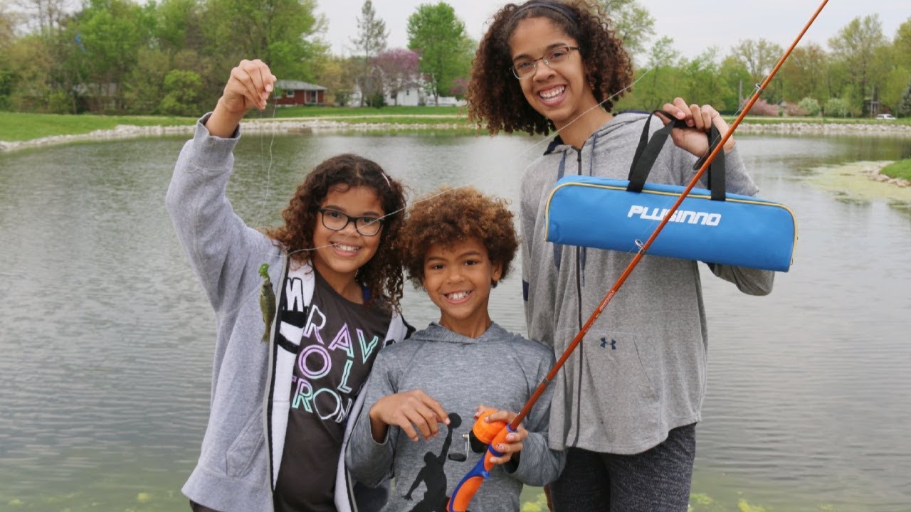 🐠Kids fishing video with PLUSSINO kids fishing pole and rod combo🐟 ...