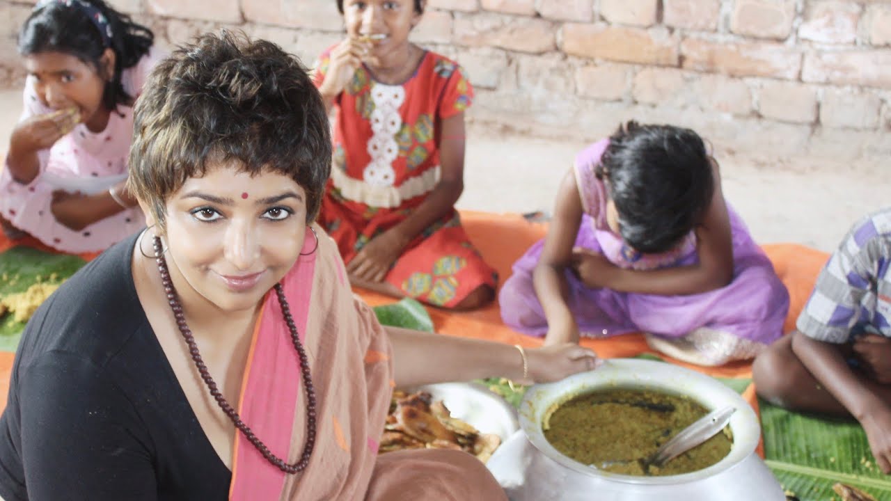 Traditional Bengali Comfort Food: Khichuri & Beguni Recipe Tutorial ...