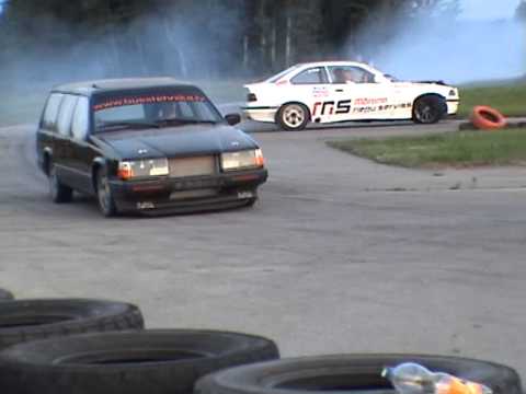 Volvo 940 drift - YouTube