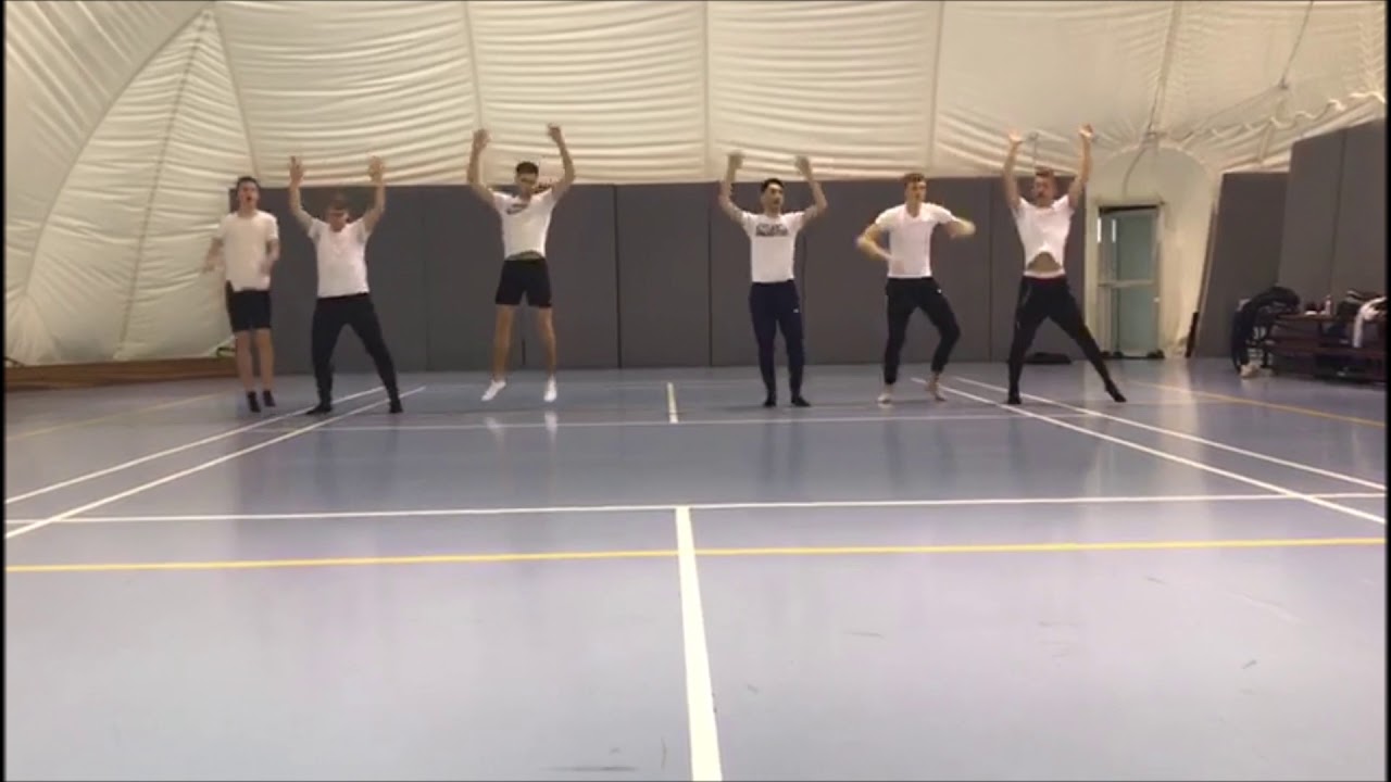 Dance Dance Dance. Marcus, Quinten, Ennes, Sander, Tom en Jamiro ...