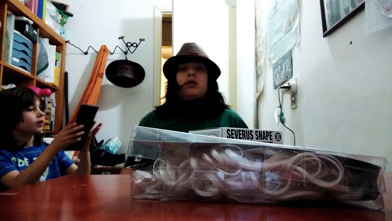 POP Snape Santa Beard פתיחת - YouTube