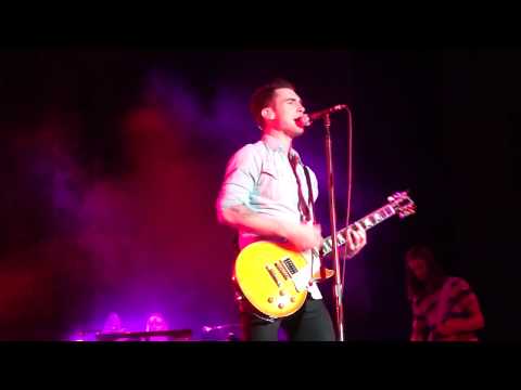 Maroon 5 - Through With You (Live in Delaware 11-16-09 HD)