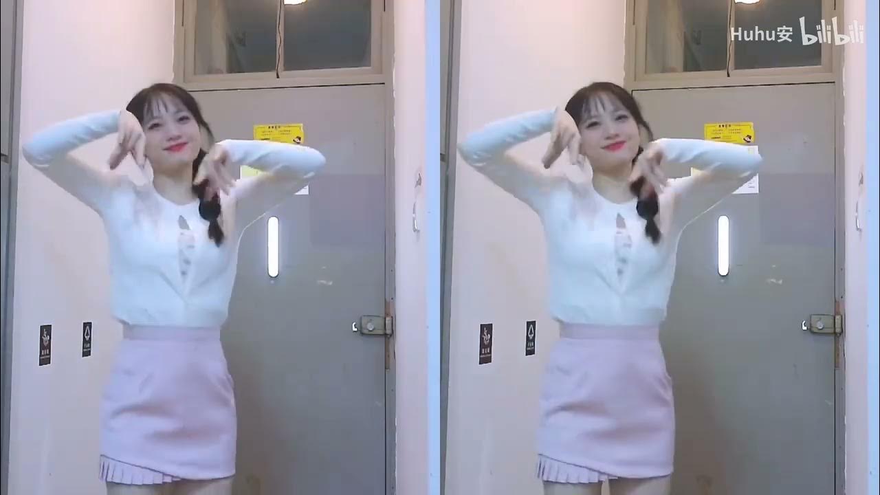 Huhu安 Huhu安 P54 【3D舞蹈】Mr Chu! 少女的初吻，香香甜甜~ P1 裸眼3D - YouTube