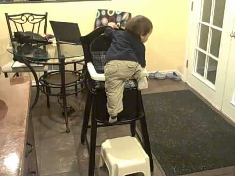 Riley the 17mo old Monkey - YouTube