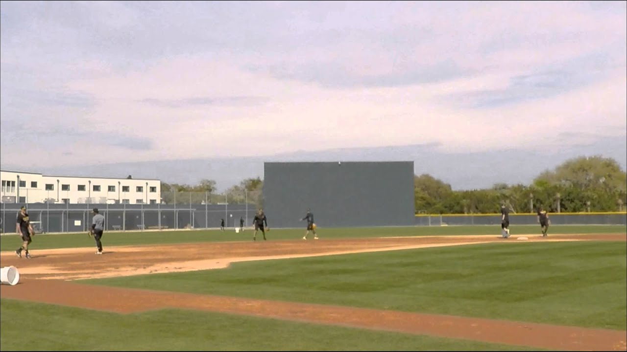 Jordy Mercer Fielding Groundballs at Shortstop - YouTube