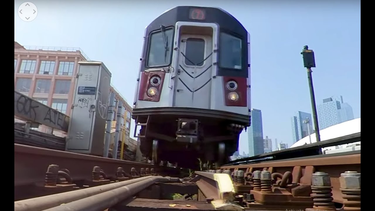 7 Train 360 POV from tracks ; 33 St-Rawson St - YouTube