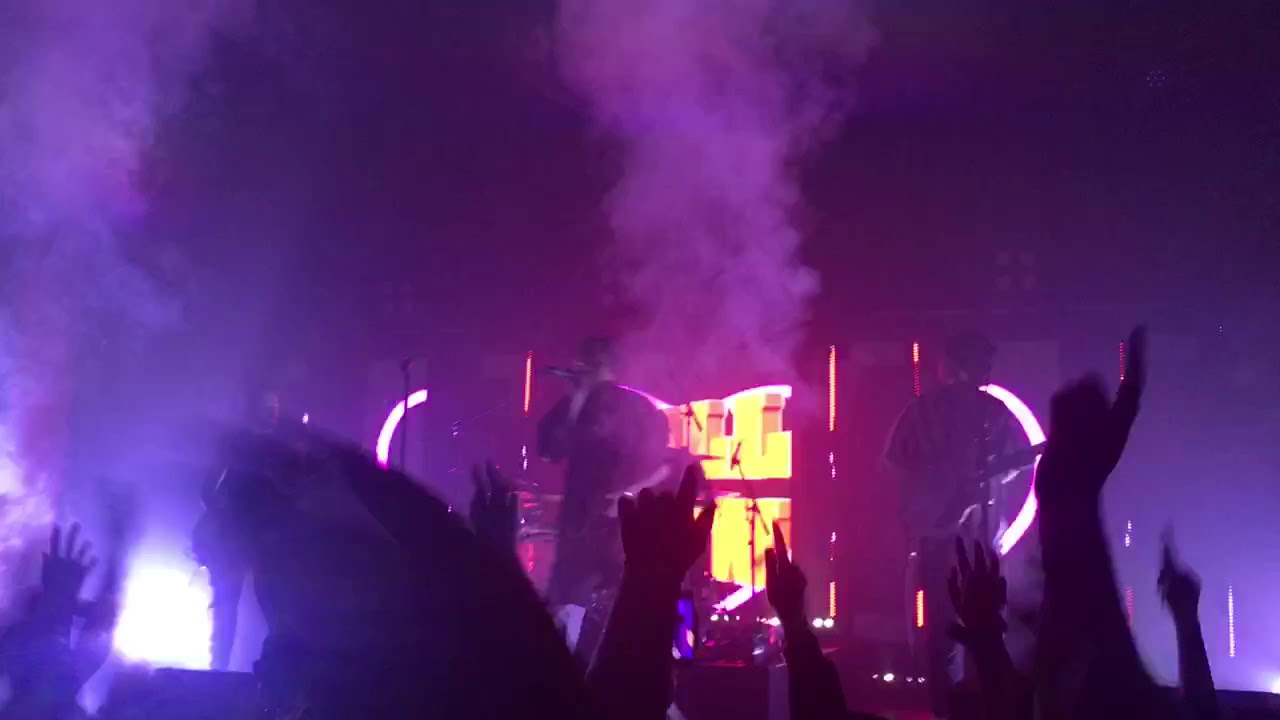 CHASE ATLANTIC LIVE (Phases Tour) Seattle, WA. - YouTube