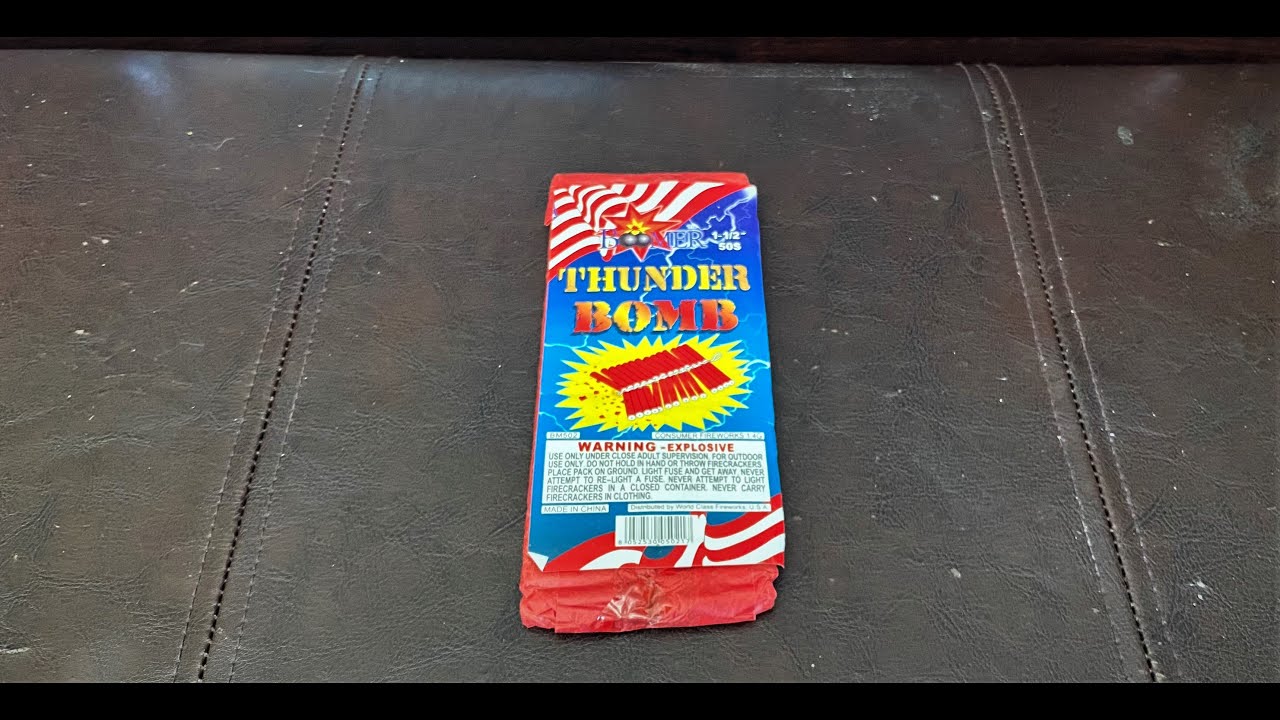 Boomer Fireworks - Thunder Bomb 50's - YouTube