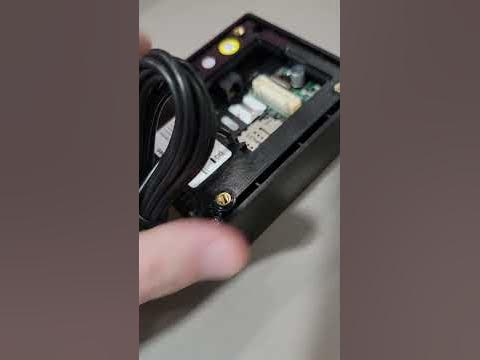 How to install antenna or high gain antenna on to nayax touch screen reader on vending machine ...