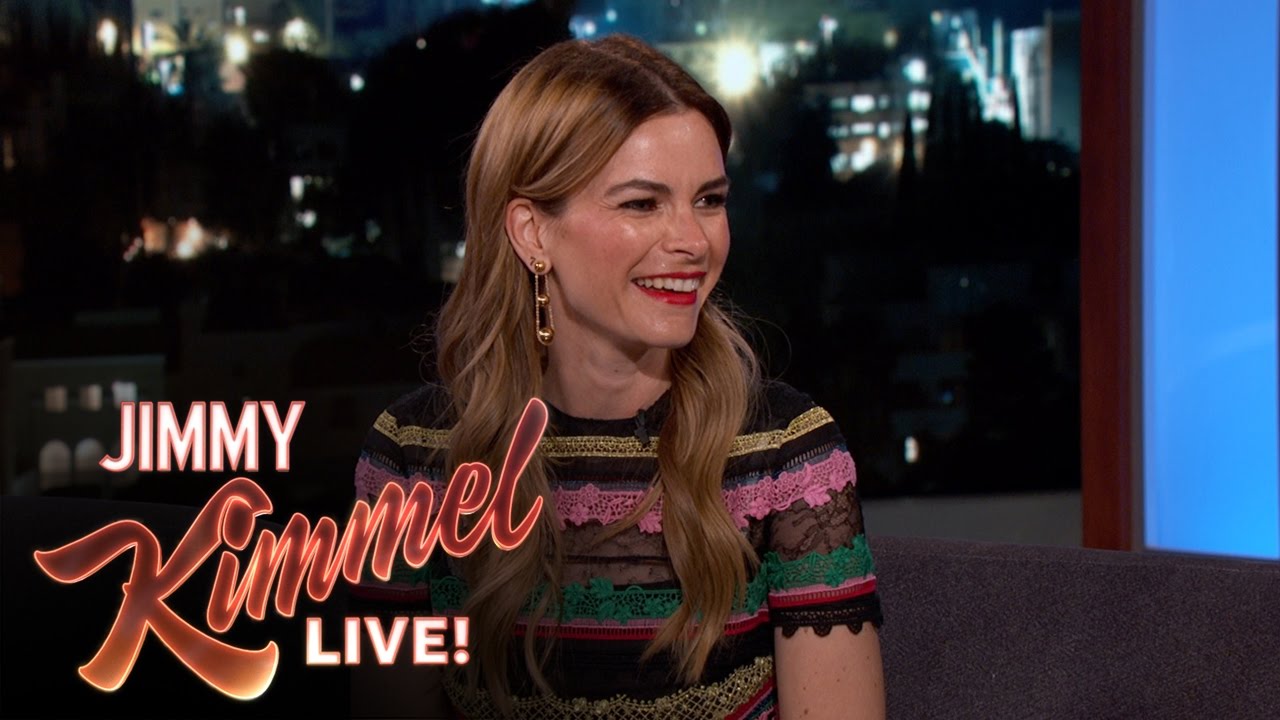 Kelly Oxford Asked Famous Musician to Be Quiet