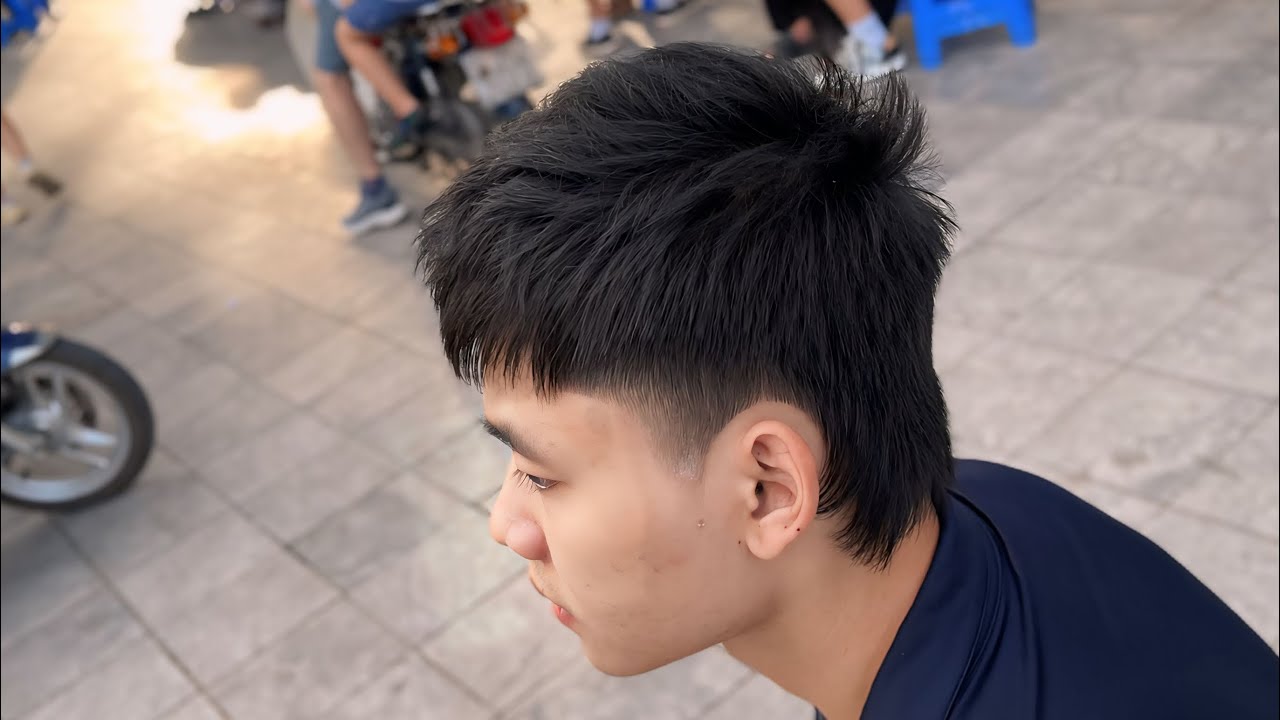 2 yếu tố quan trọng nên biết khi cắt form mullet - Hướng dẫn cắt full ...