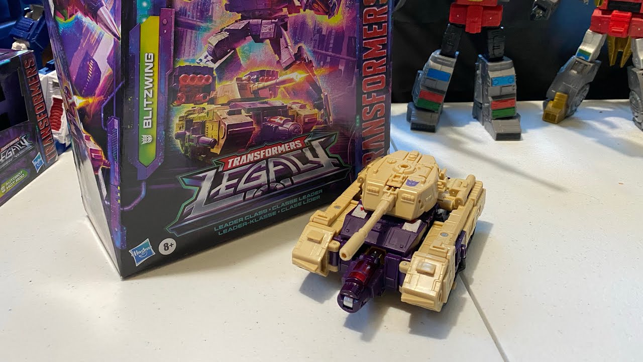 Transformers review legacy leader class blitzwing #138 - YouTube