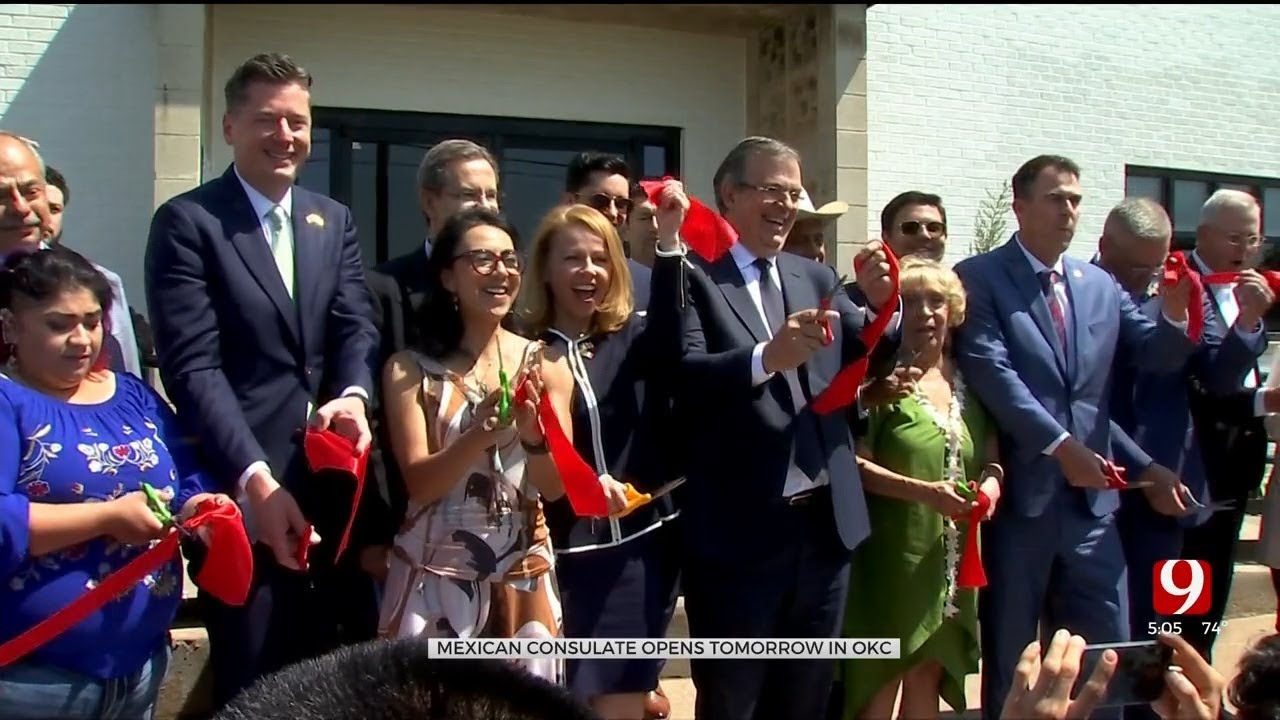 Mexican Consulate Opens Its Doors In Oklahoma City - YouTube